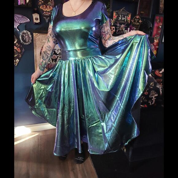 Dresses | Nwt Color Shifting Dress From Coquetry Clothing | Poshmark